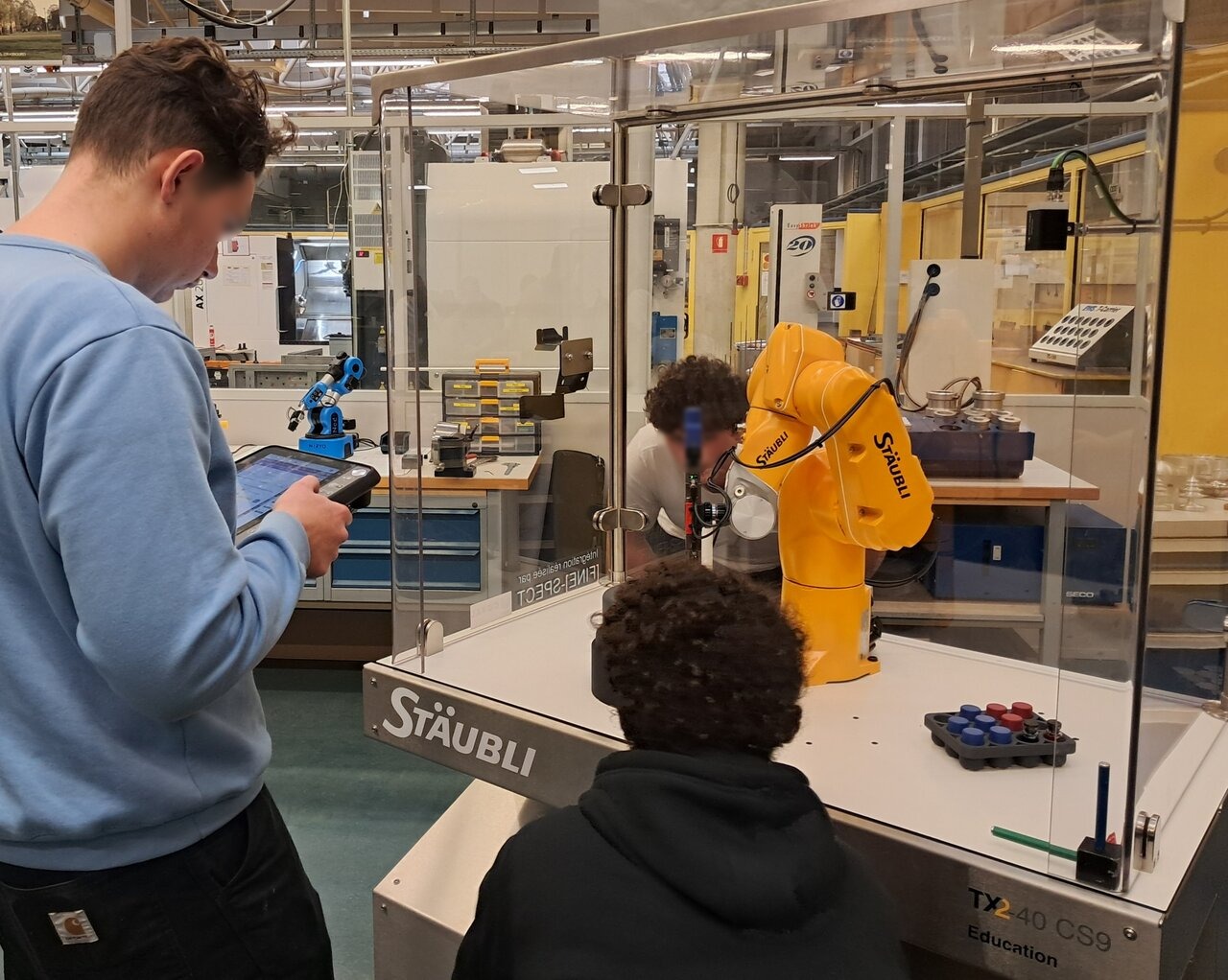 Au lycée Couffignal, la robotique au cœur des apprentissages d ...